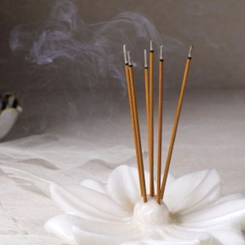 Incense 101: choosing the right scents and burning them safely ...